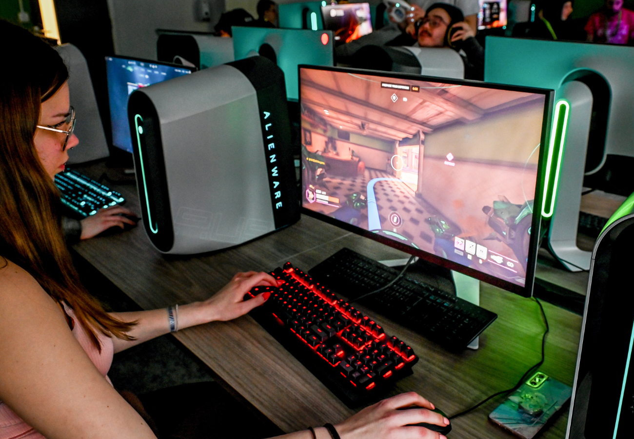 Digital & Computing Archives | Grimsby Institute